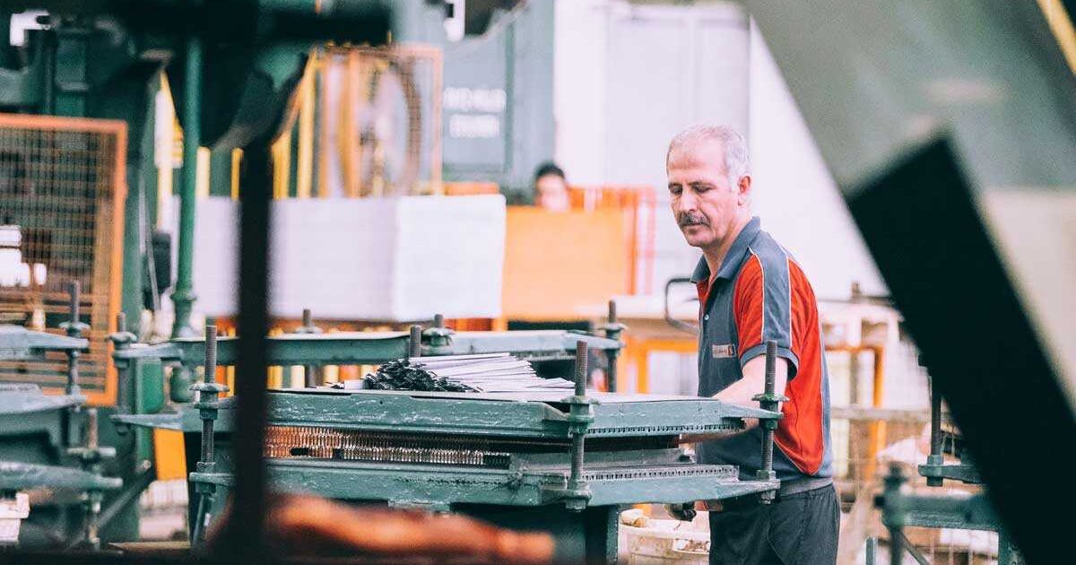 Manufacturing Payroll Services | Payroll Outsourcing Finesse Resources